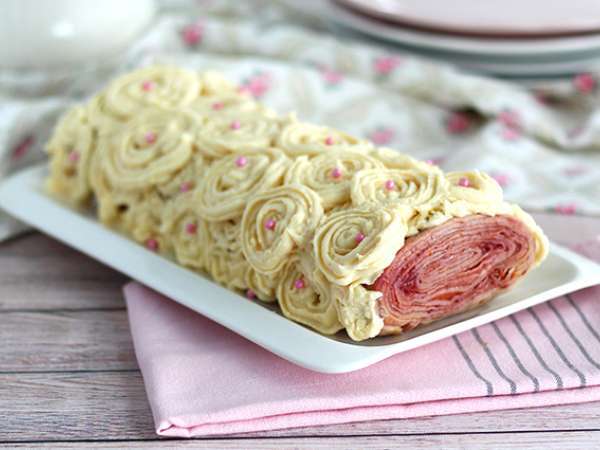 Recept på crêpeblock med vit choklad och hallon