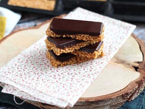 Recept på flingbar med puffat ris och jordnötter