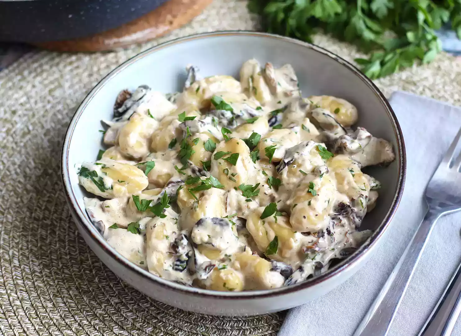 Recept på gnocchi med svamp, en smakrik och enkel rätt
